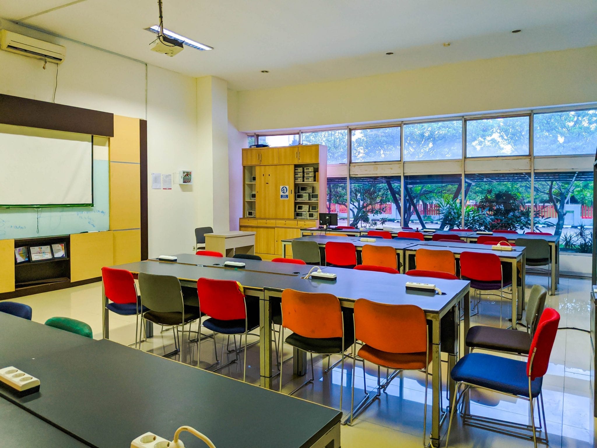 Electronics and Communication System (ECS) Laboratory